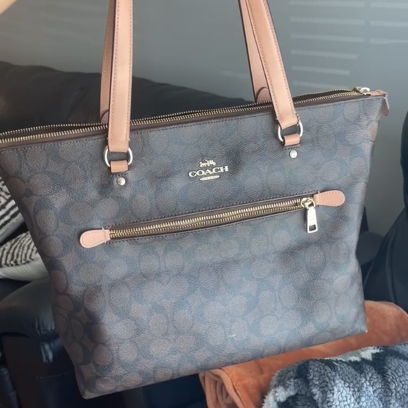 Coach | Bags | Coach Tote Bag I Posted A Matching Trifold Wallet | Poshmark